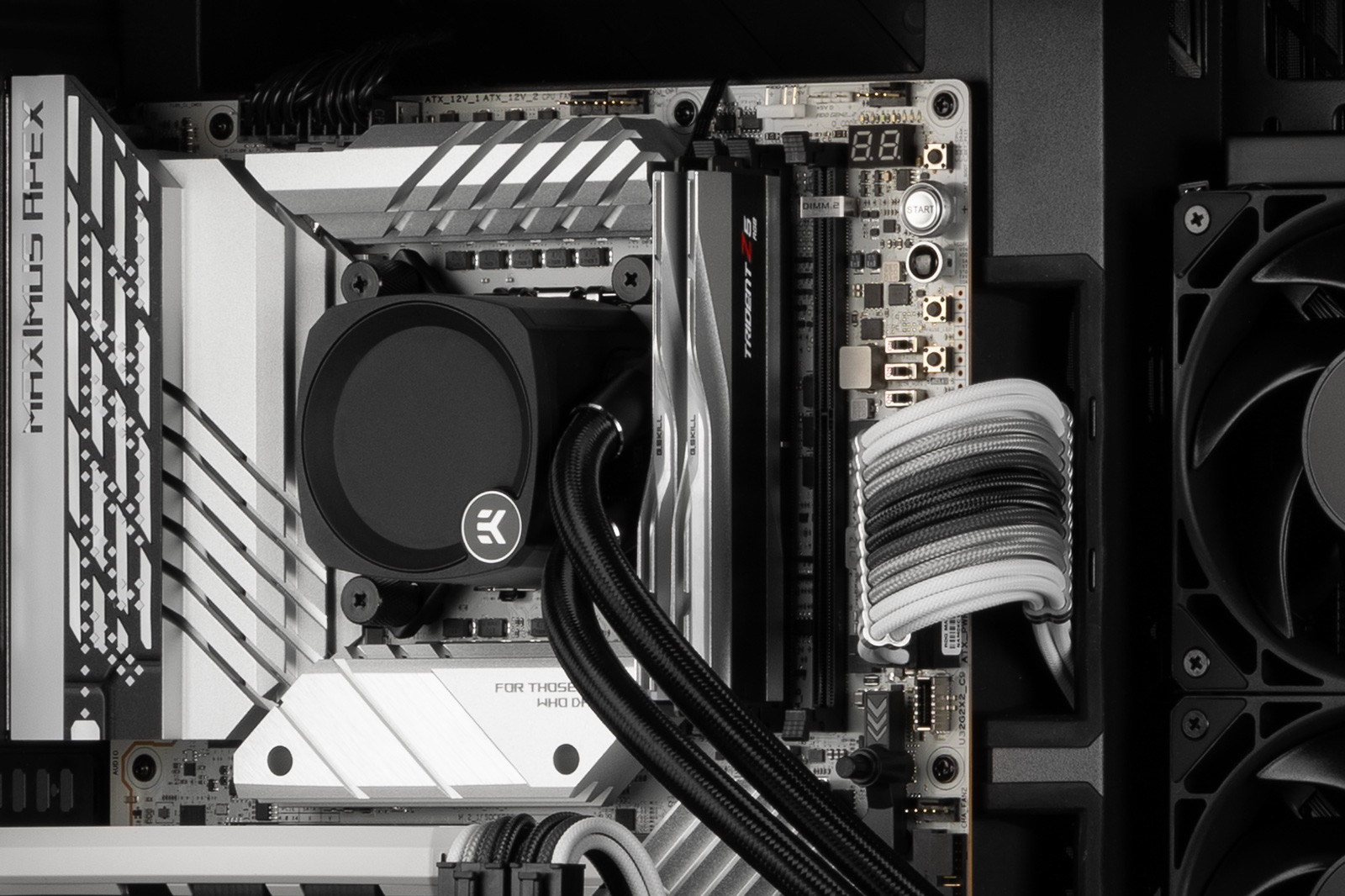 EK-Nucleus AIO CR360 Dark - AM5-compatible all in one cooler – EK Webshop